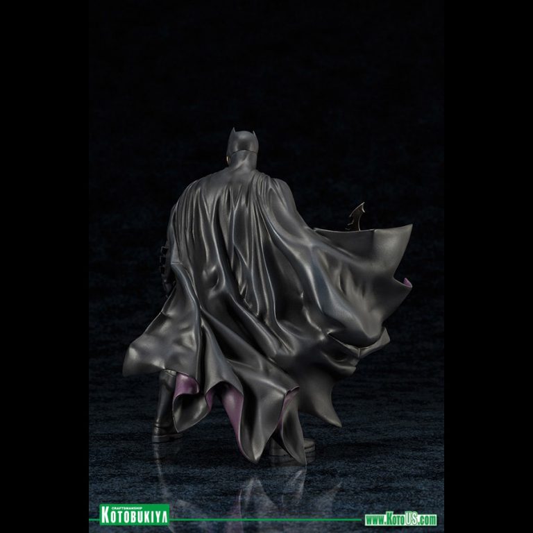 DC Comics Rebirth Batman ArtFX+ Statue - GeekAlerts