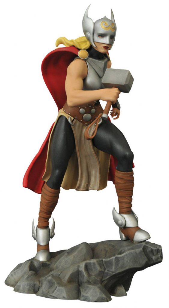 Femme Fatales Lady Thor Statue - GeekAlerts