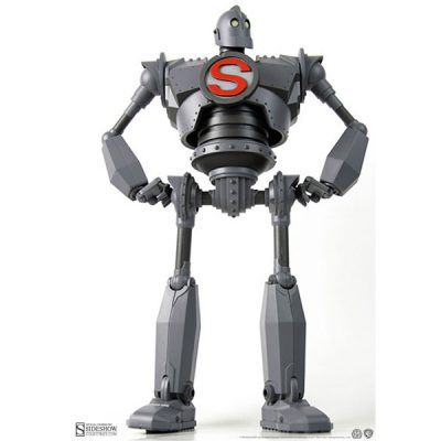 Iron Giant Deluxe Talking Collectible Figure - GeekAlerts