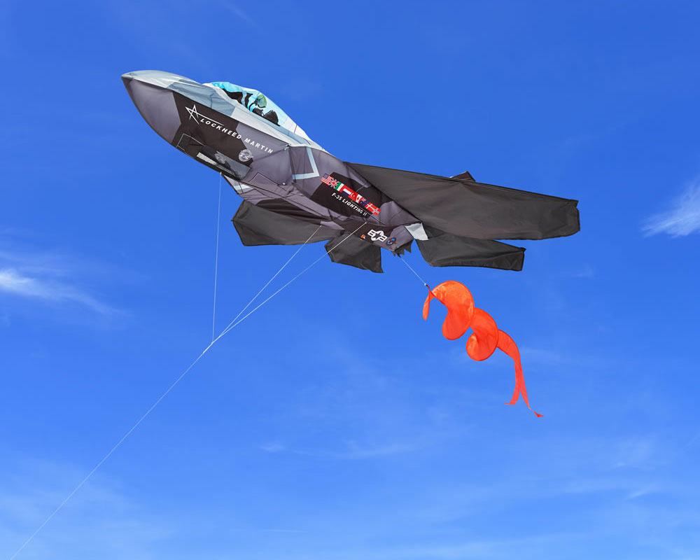 Giant Lockheed Martin F-35 Lightning II Kite - GeekAlerts
