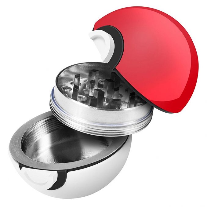 Pokémon Poké Ball Herb & Spice Grinder - GeekAlerts