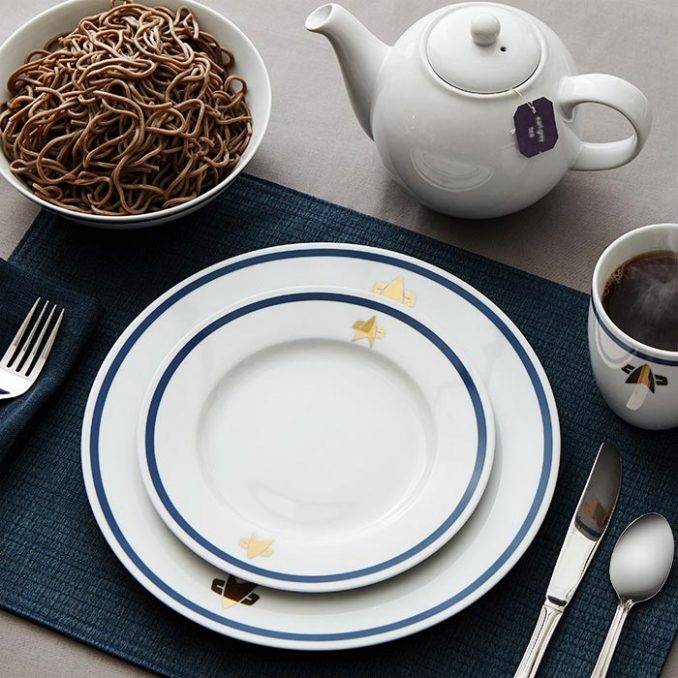 Star Trek 4 Piece Dinner Set - GeekAlerts