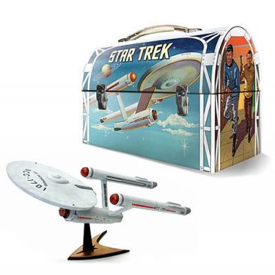 Star Trek: TOS Enterprise Model Kit and Tin Lunch Box - GeekAlerts