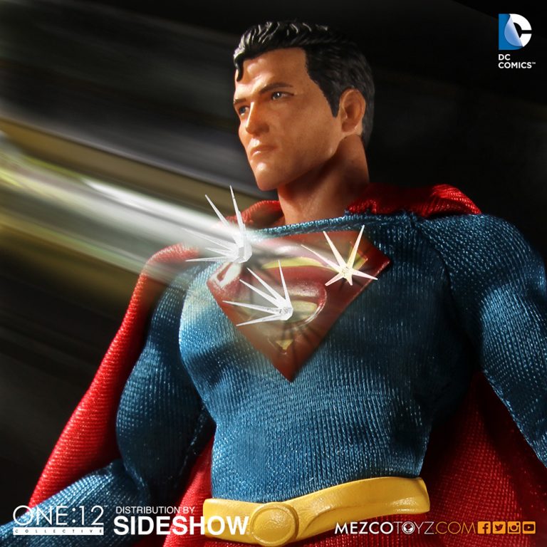 Superman Collectible Figure - GeekAlerts