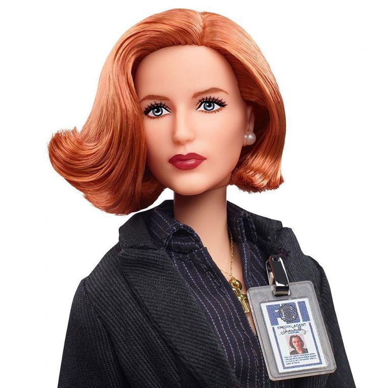 The X-Files Mulder and Scully Barbie Dolls